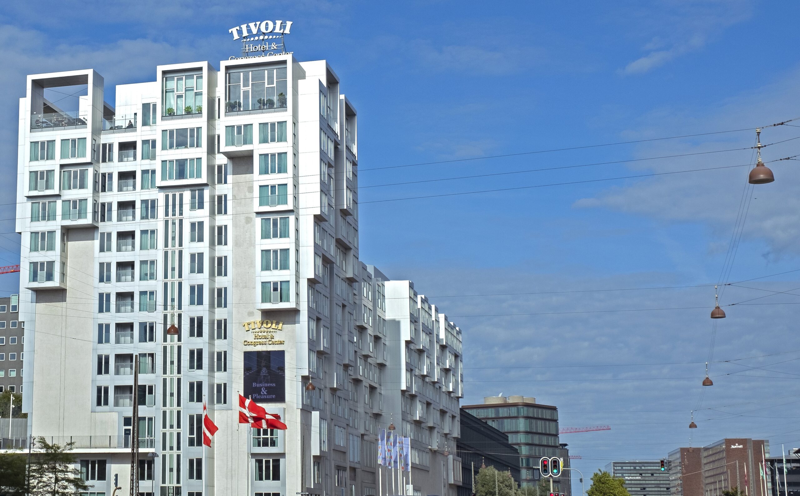 Konferencen, der ramte plet - Sparringspartnerne